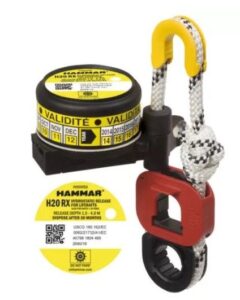 Hydrostatic Release Units Archives - De Wolf Maritime Safety