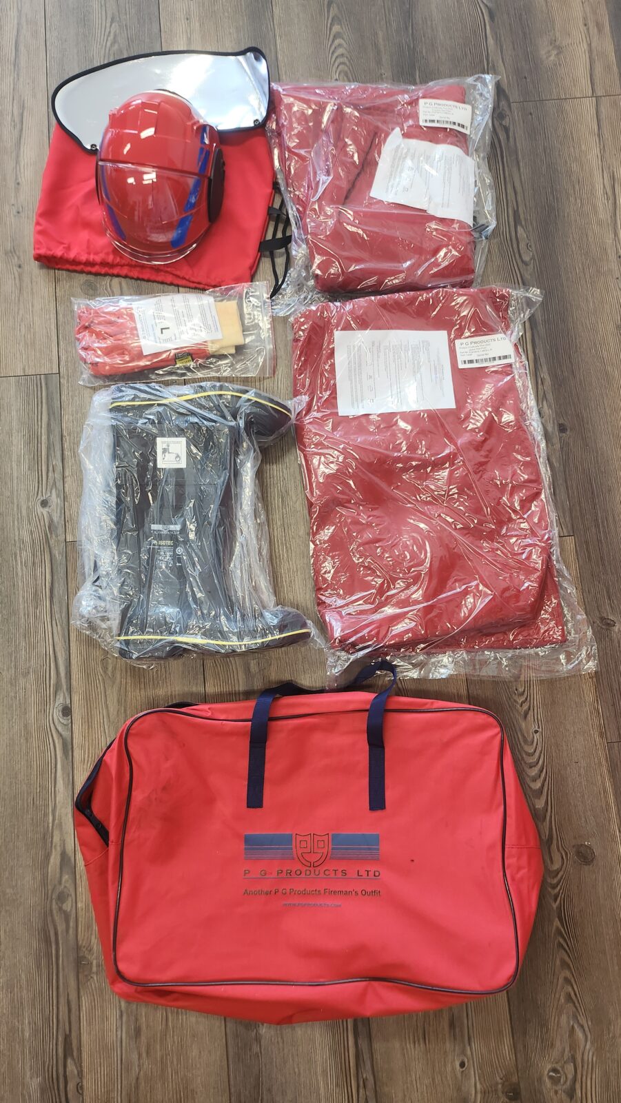 FireBuddy Plus 2020 Suit in bag - De Wolf Maritime Safety