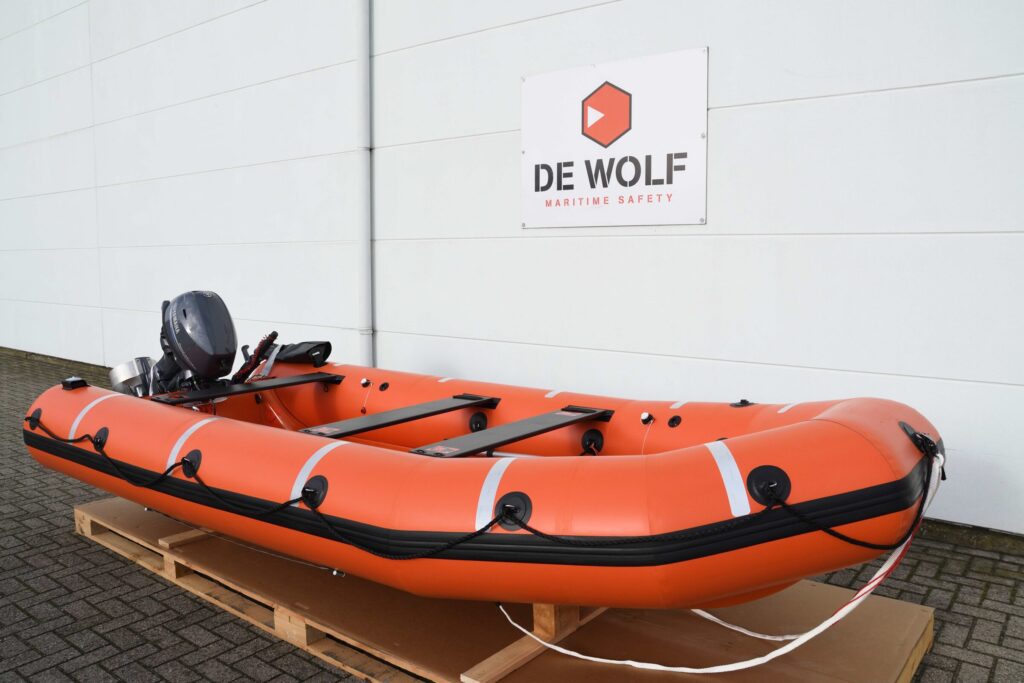 RIBO 450 rescue boat - De Wolf Maritime Safety