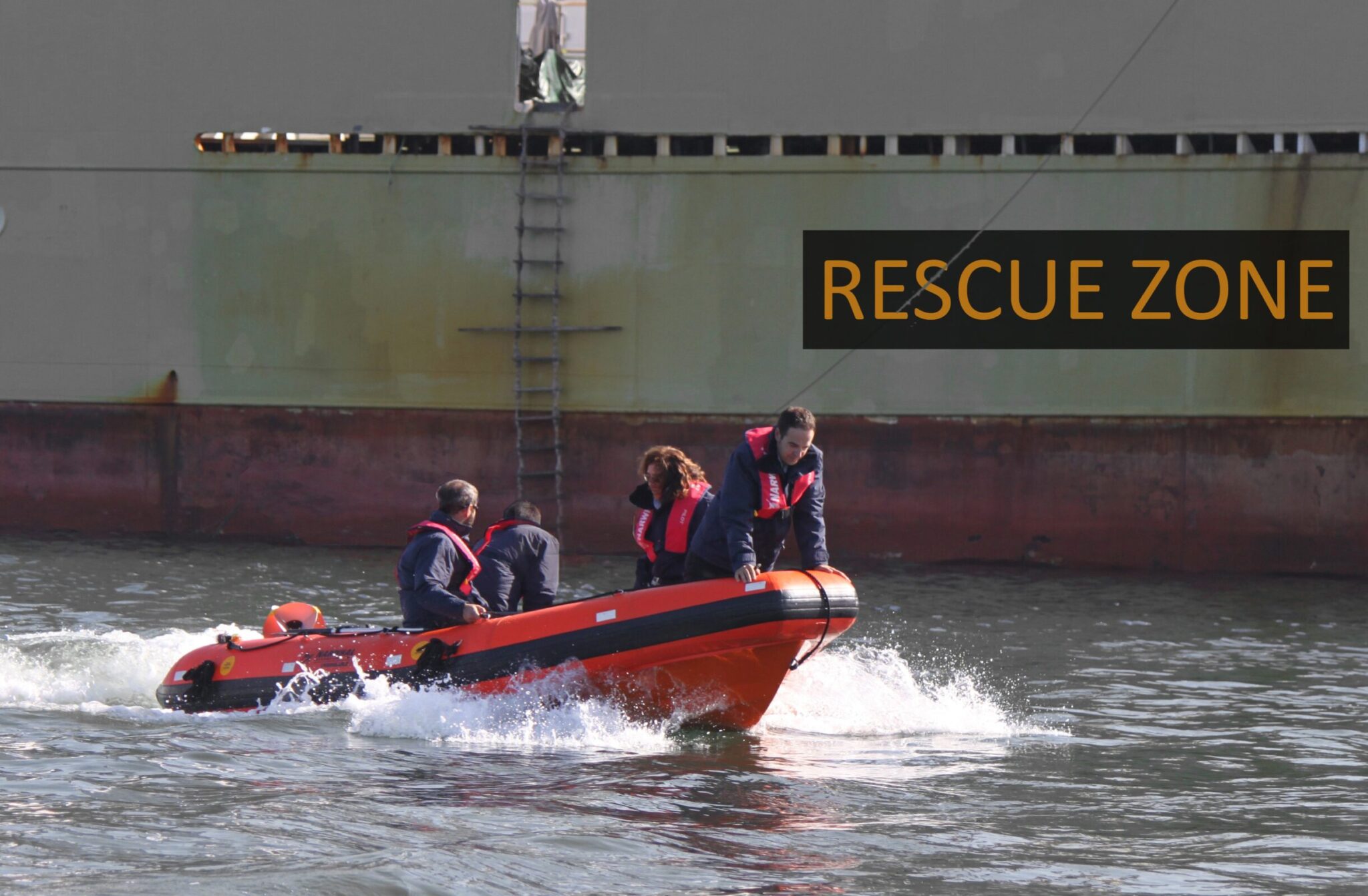 SV-420 rescue boat - De Wolf Maritime Safety