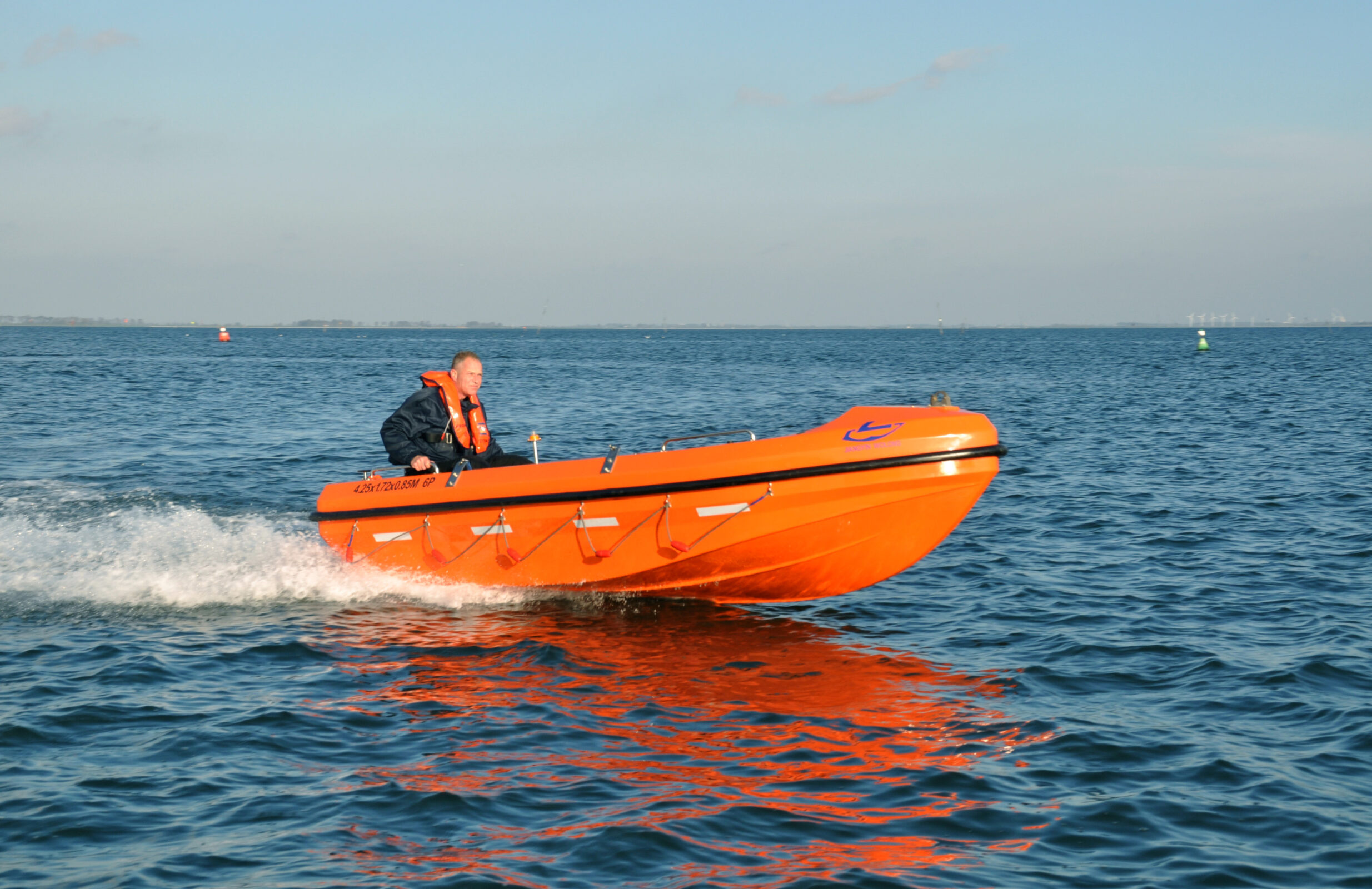 JY42KR rescue boat - De Wolf Maritime Safety