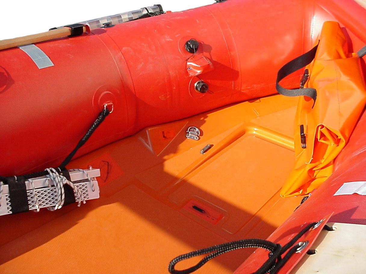 Ribo 340 rescue boat (non SOLAS) - De Wolf Maritime Safety