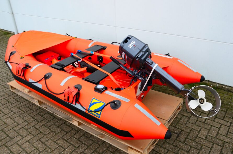 Ribo 340 rescue boat (non SOLAS) - De Wolf Maritime Safety