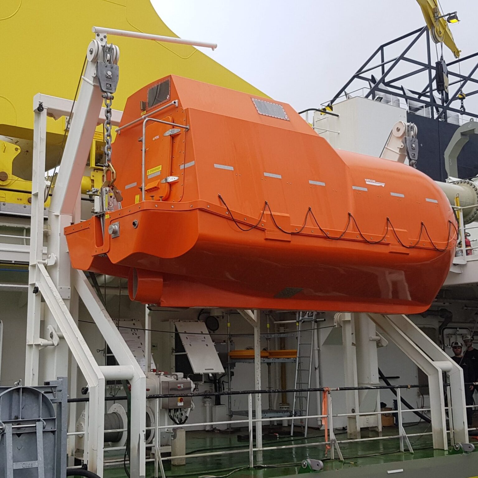 Lifeboat davit - De Wolf Maritime Safety