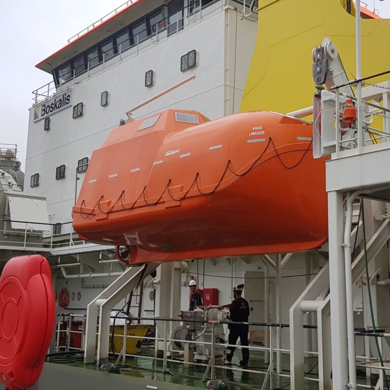 Lifeboat davit - De Wolf Maritime Safety