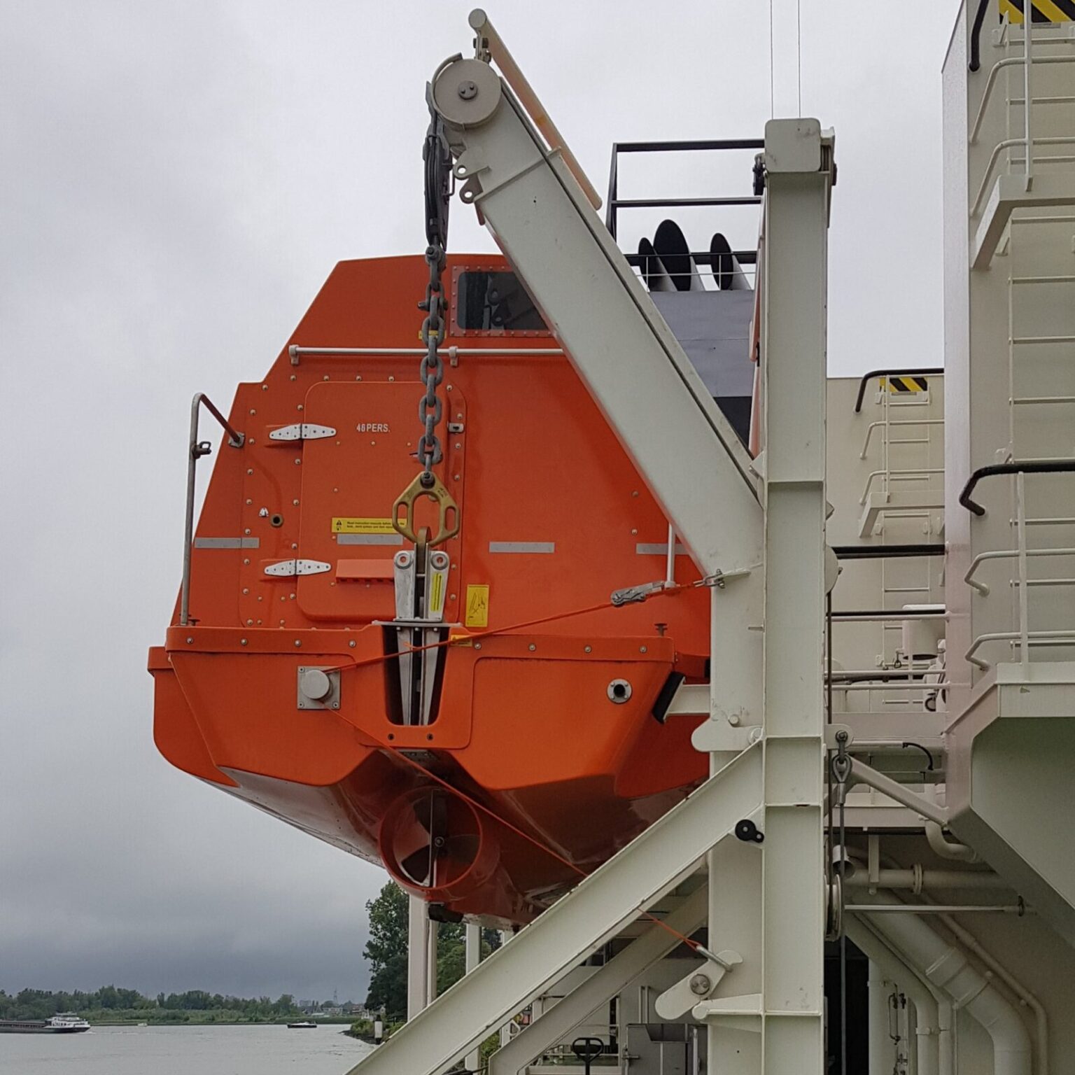 Lifeboat davit - De Wolf Maritime Safety