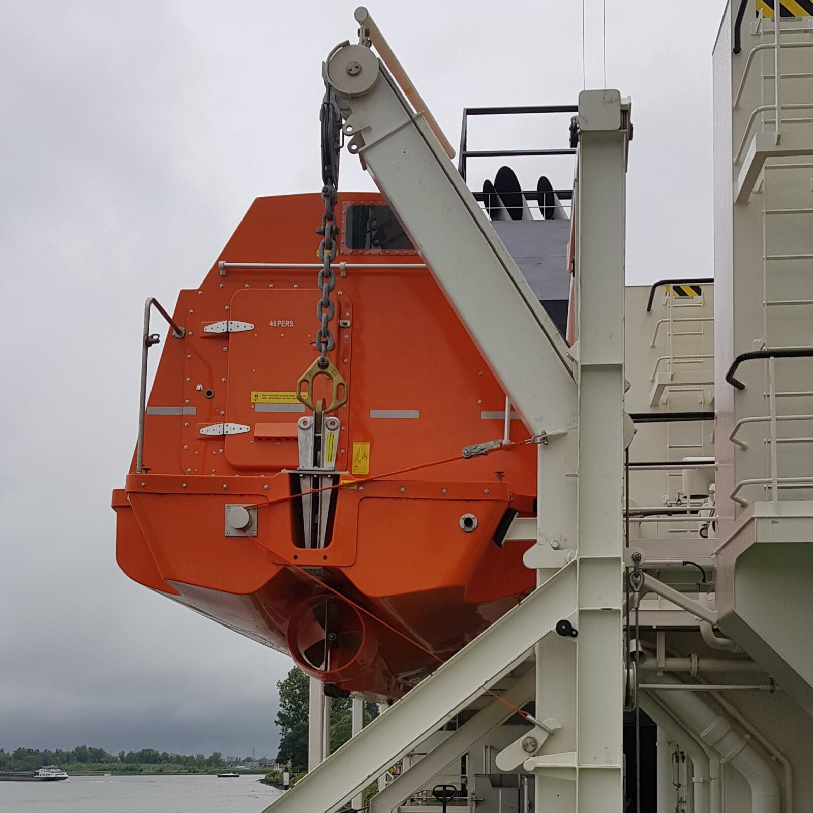 Lifeboat davit - De Wolf Maritime Safety