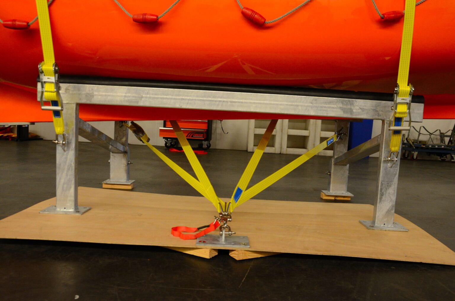 Tilting cradle galvanised - De Wolf Maritime Safety