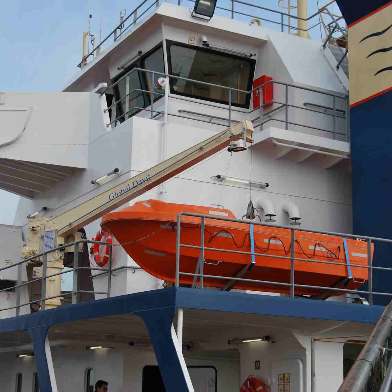 Rescue boat davit - De Wolf Maritime Safety Rescue boat davit - De Wolf Maritime Safety